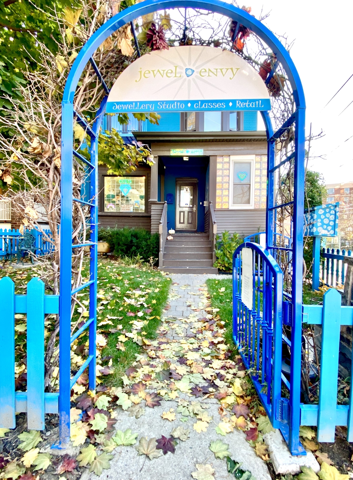 Fall Classes | Jewel Envy